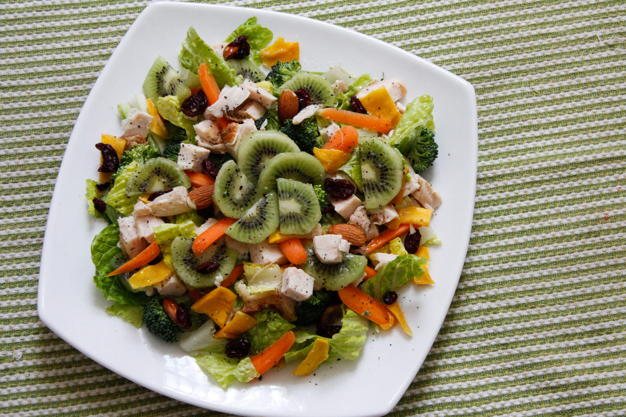 Why You Should Eat Kiwis – Chef Julie Yoon