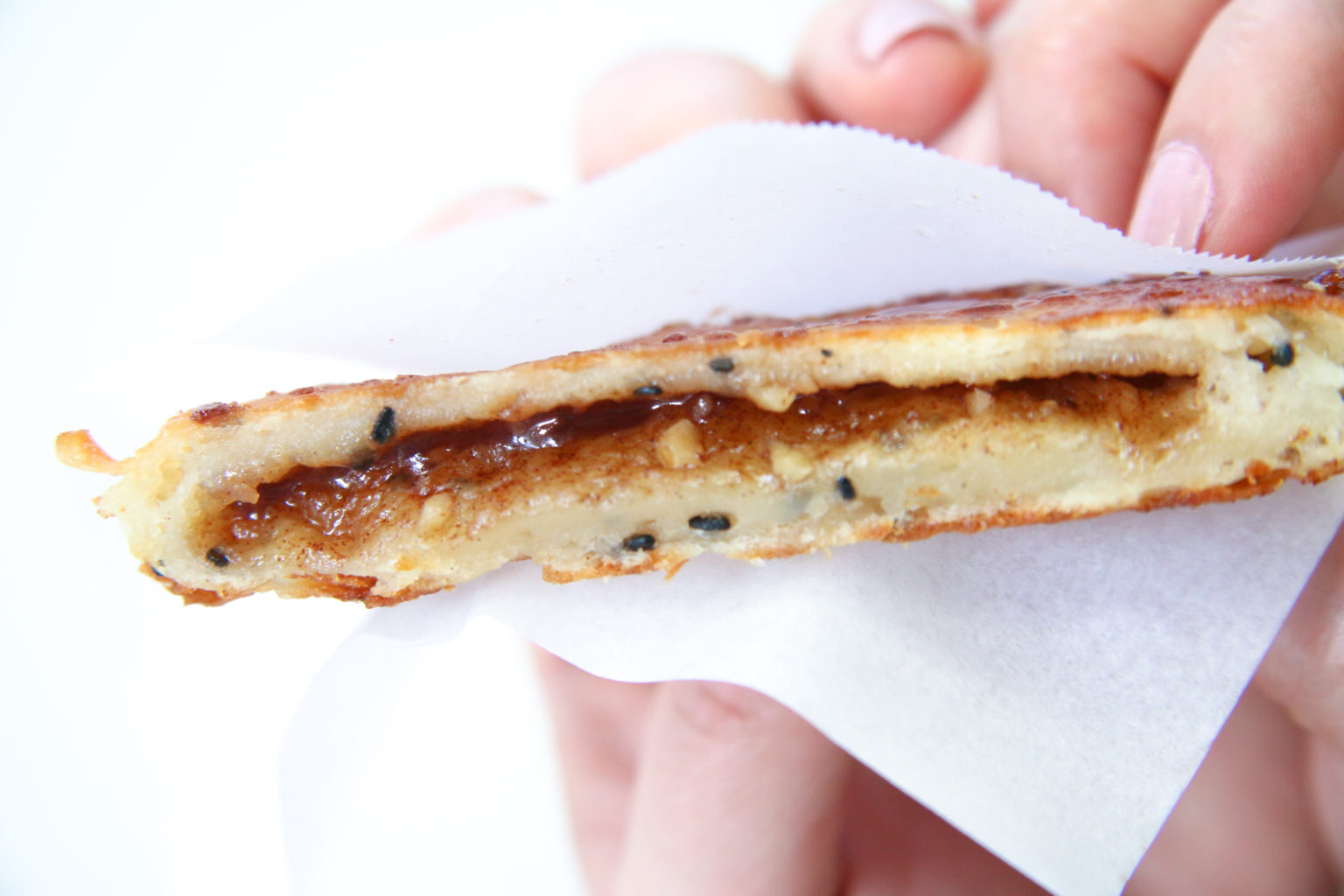 Korean Sweet Pancakes (Hodduk: 호떡) – Chef Julie Yoon